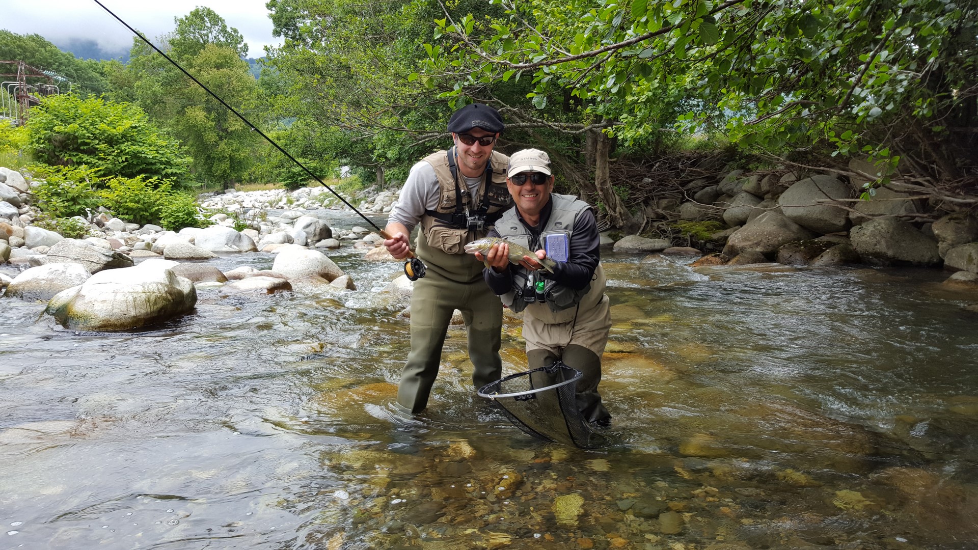 FLY FISHING French Pyrénées / Professional Fly Fishing Guide